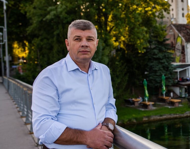 Dr. Samir Muminović: Poštenje, marljivost, profesionalnost i predanost ...